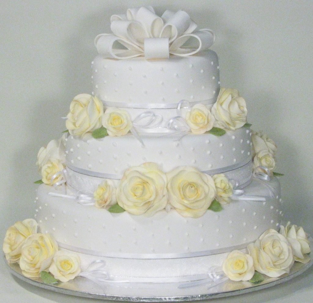 Loops & Roses - Kidd's Cakes & Bakery