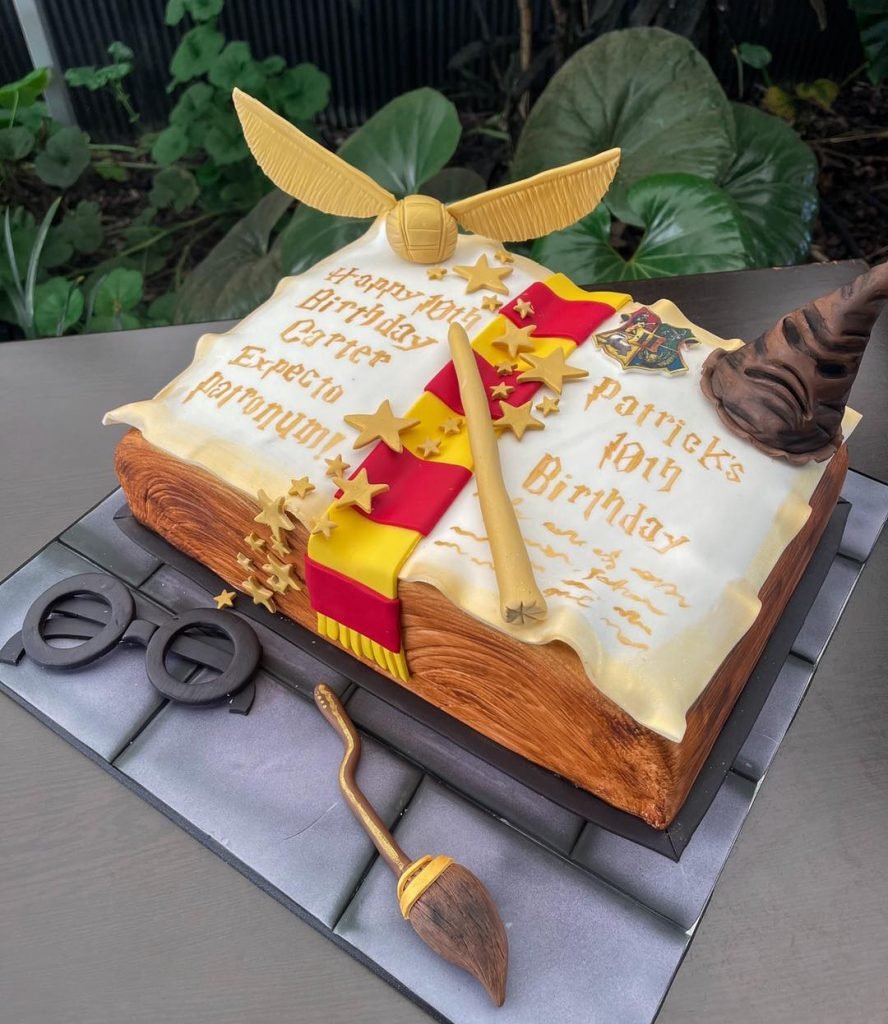 Harry Potter Book - Kidd's Cakes & Bakery