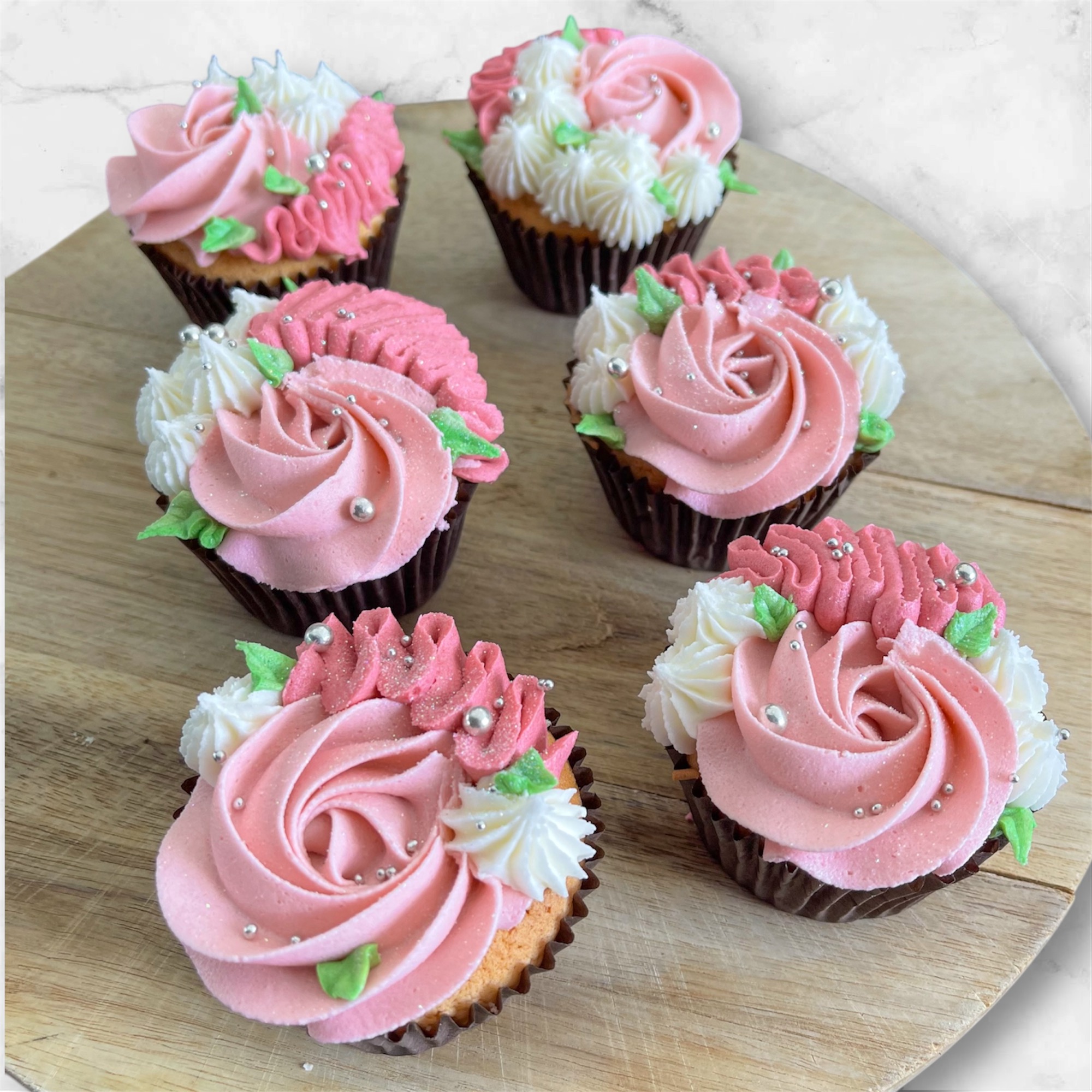 Daisy Buttercream - Kidd's Cakes & Bakery